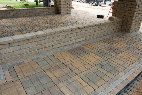 16" EZ Slate Patio Block at Menards®